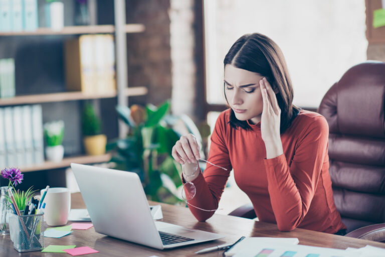 6 Ways to Avoid Eye Strain and Fatigue - Omaha Eye and Laser Institute